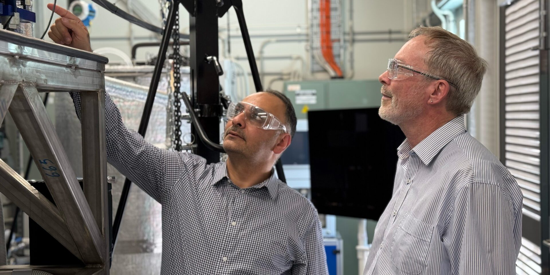 Greg Pearce and Glenn Mitchell join Curtin FM as breakfast presenters ...