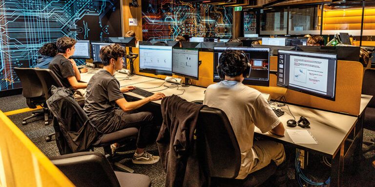 Study information technology and computing | Curtin University